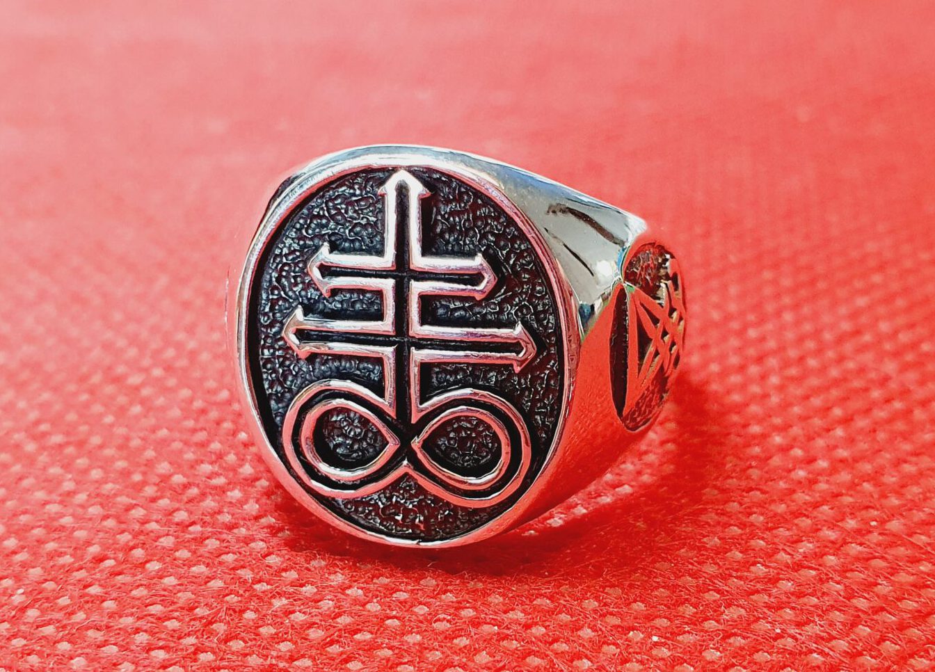 Oneindige knoop ring – Lacom